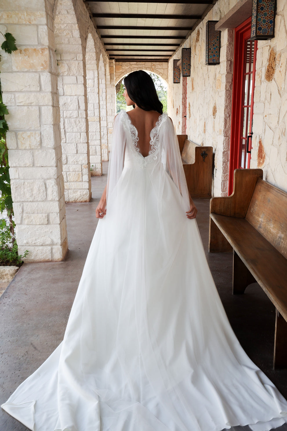 Amelia Lace Bridal Cape – Petite Mariee Boutique
